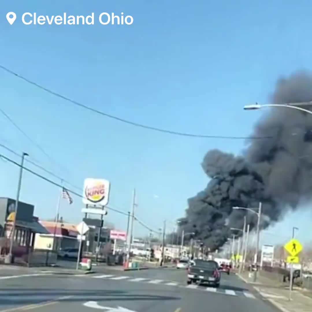 Shared post - Another MASSIVE metal factory fire in Ohio (Cleveland)