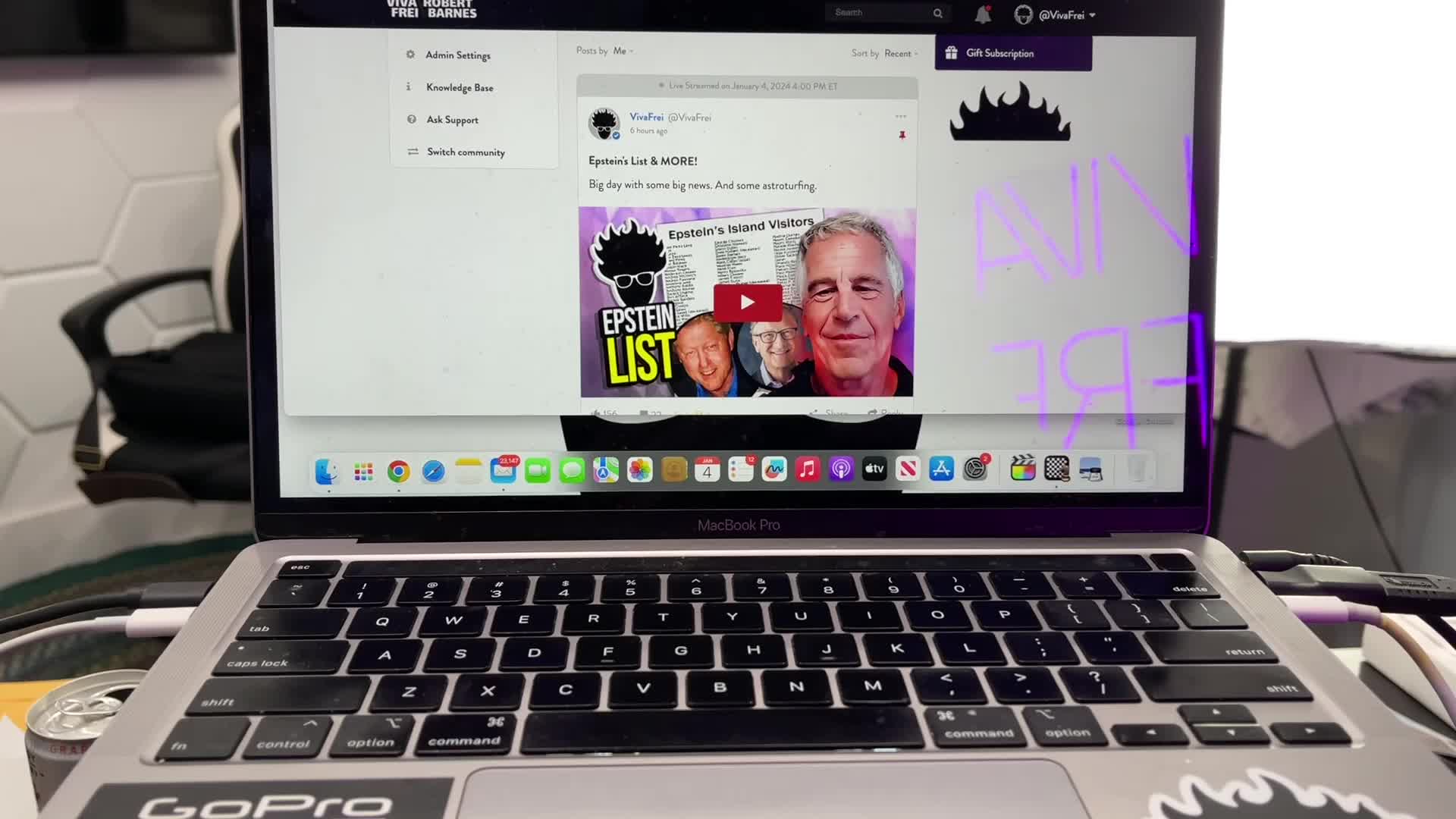 Shared post - Clinton’s O Face & Jeffrey Epstein