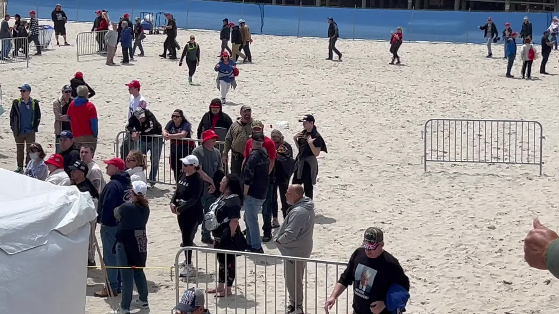 Shared post - TRUMP RALLY WILDWOOD PA CROWD PAN